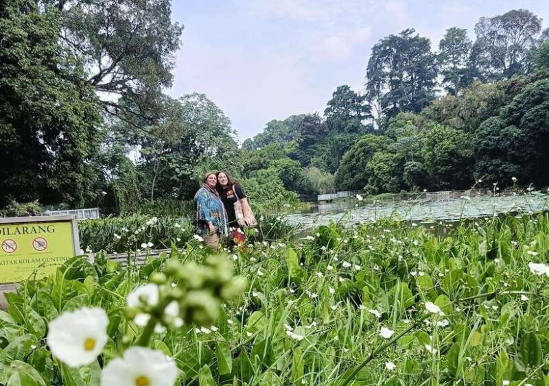 From Jakarta: Bogor Botanical Garden, Ricefield, & Waterfall - Key Points