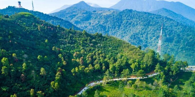 From Jakarta: Safari Park, Tea Plantation & Jaksa Waterfall - Jaksa Waterfall: Nature’s Refreshing End