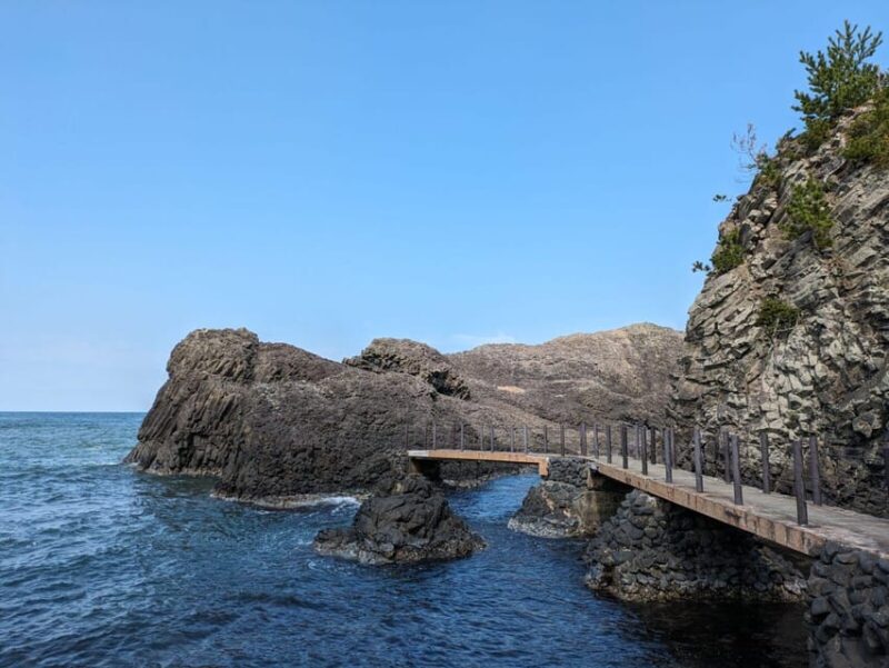 From Kanazawa: Fukuis Stunning Cliffs, Island, and Port - O Island: Spiritual Centerpiece