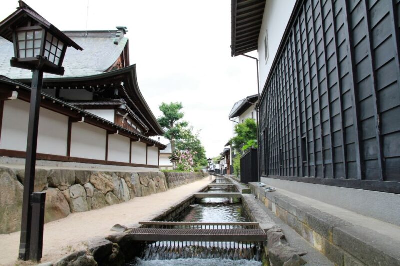 From Kanazawa: Shirakawago, Hida-Furukawa and Takayama Visit - Included Services