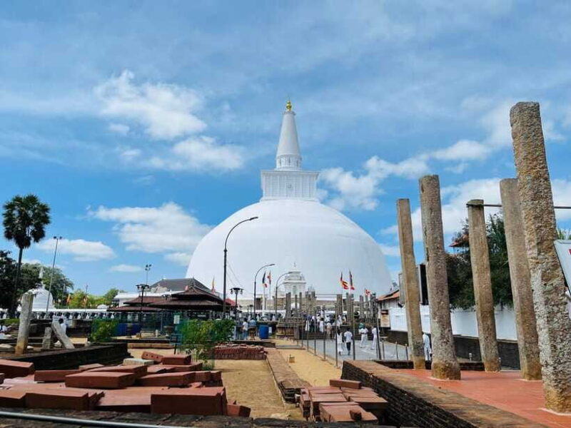 From Kandy: Anuradhapura Day Trip with Lunch - The Journey to Anuradhapura: Setting the Scene