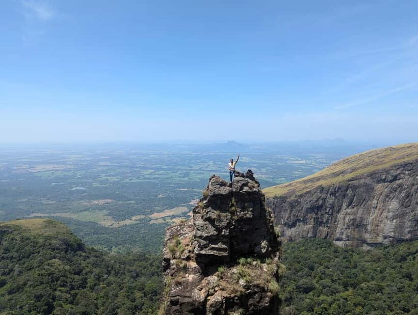 From Kandy: Kanawiddagala and Yahangala Twin Peak Hike - The Value of This Experience