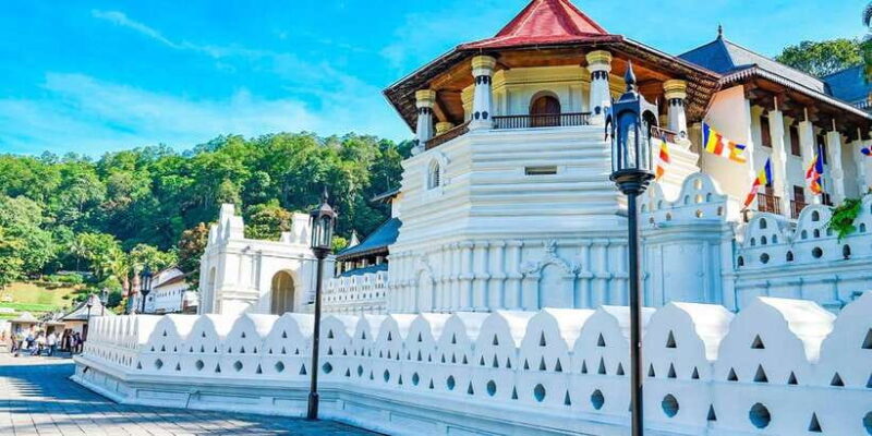 From Kandy: The Temple Run Tour - The Sum Up