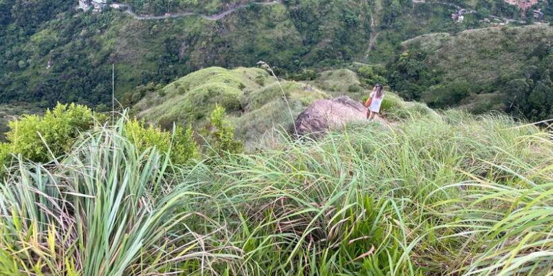 From kandy Train, and Pool Club Day Tour with Pickup - A Satisfying Sri Lankan Lunch