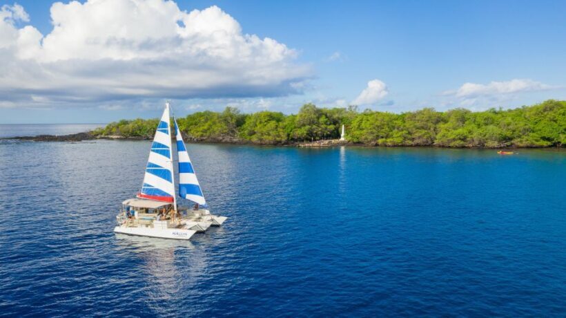 From Keauhou Bay: Snorkel Cruise to Captain Cook's Monument - Marine Life and Snorkeling at Kealakekua Bay