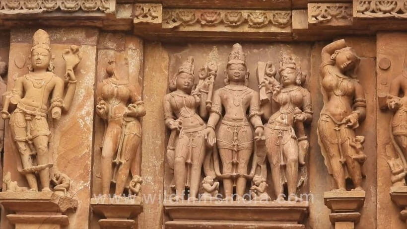 From Khajuraho: 1 Day Private Khajuraho Temple Tour - Exploring the Khajuraho Temples: A Deep Dive