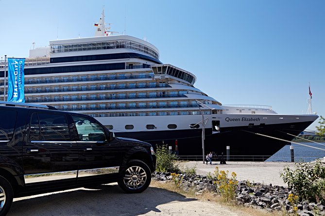 From Kiel: private Hamburg 6hour-Tour with a former Policeman - Key Points