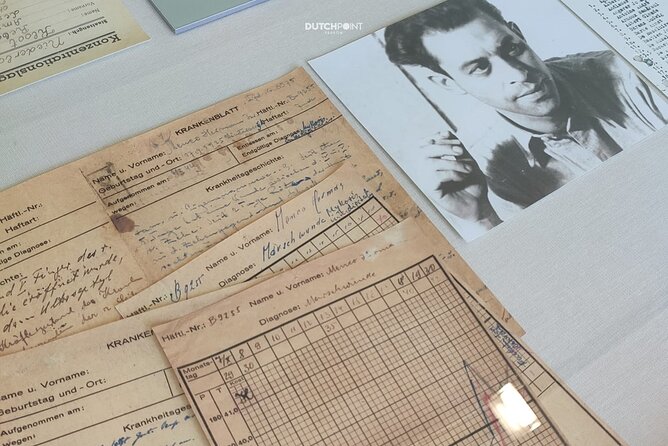 From Kraków: Auschwitz Excursion With Guaranteed Dutch Guide - Reflections and Remembrance