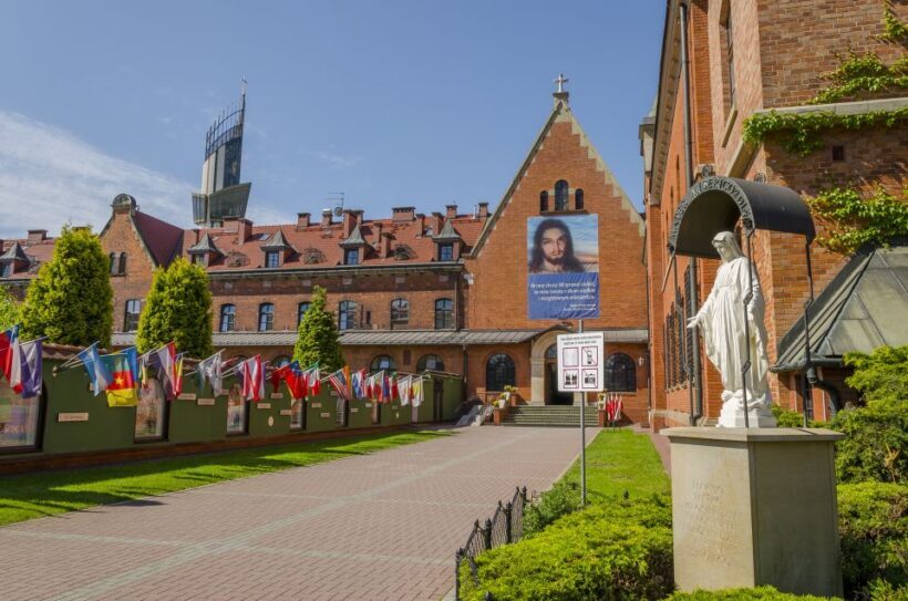 From Krakow: Wadowice & Sanctuary of Divine Mercy Tour - What to Keep in Mind