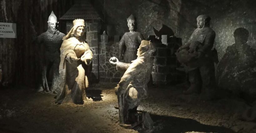 From Krakow: Wieliczka Salt Mine Tour in Italian - The Experience from a Traveler’s Perspective