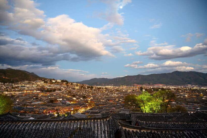 From Kunming: 9-Day Yunnan Highlights Tour with Bullet Train - Detailed Breakdown of the Itinerary