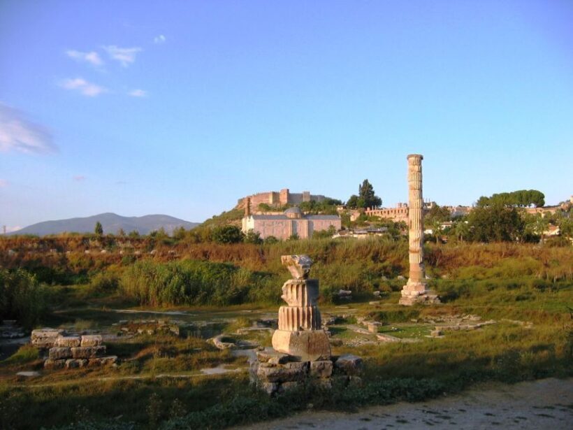 From Kusadasi: Ephesus and Pamukkale 2 Day Private Tour - Discovering Ephesus: A World-Class Ancient City