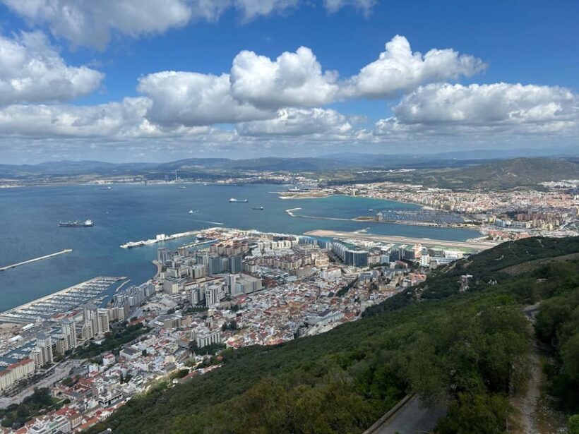 from La Cala/Marbella/Estepona: VIP Gibraltar tour with monkey rock + shopping - FAQs