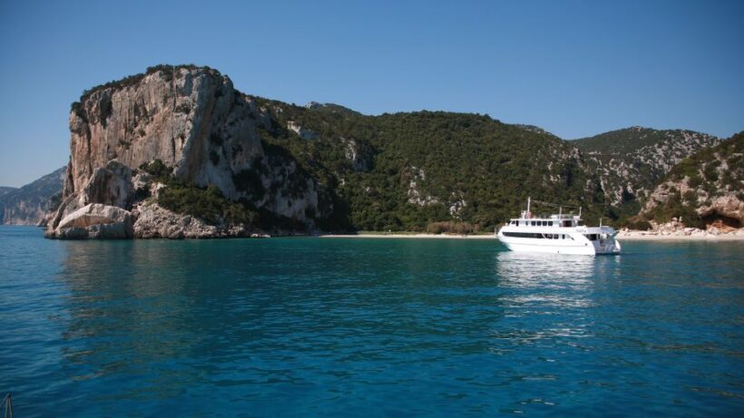 From La Caletta or Orosei: Gulf of Orosei Cruise - The Food and Drinks
