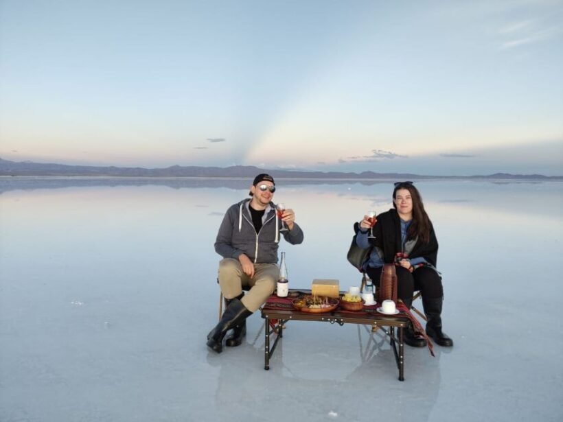 From La Paz: 2-Day Uyuni tour by flight - The Convenience of Flying from La Paz