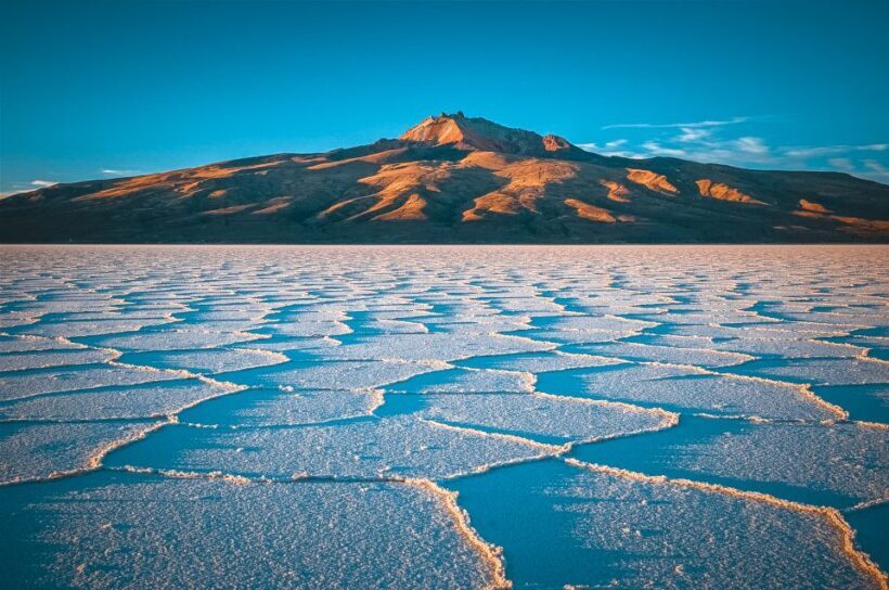 From La Paz: 3-Day Uyuni Salt Flat and Incahuasi Island Tour - Key Points