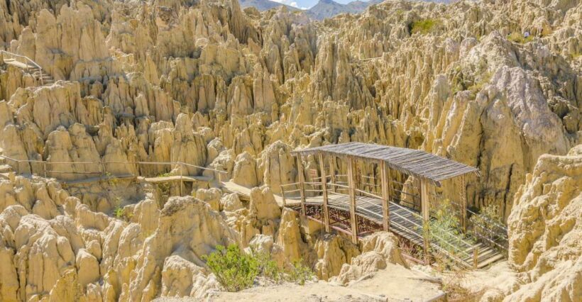 From La Paz: Day Trip to Chacaltaya and Moon Valley - Practical Tips for Participants