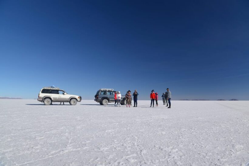 From La Paz: Uyuni Salt Flats & Lagoons 5-Day Tour - Who Should Consider This Tour?