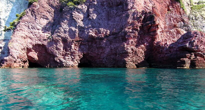 From La Spezia: Cinque Terre Full-Day Boat Tour - Why Choose a Boat Tour of Cinque Terre?