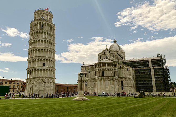 From La Spezia to Pisa With Optional Leaning Tower Ticket - Exploring the Leaning Tower of Pisa