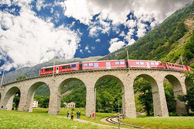 From Lake Como or Milan: Bernina Red Train Tour - Pickup and Meeting Details