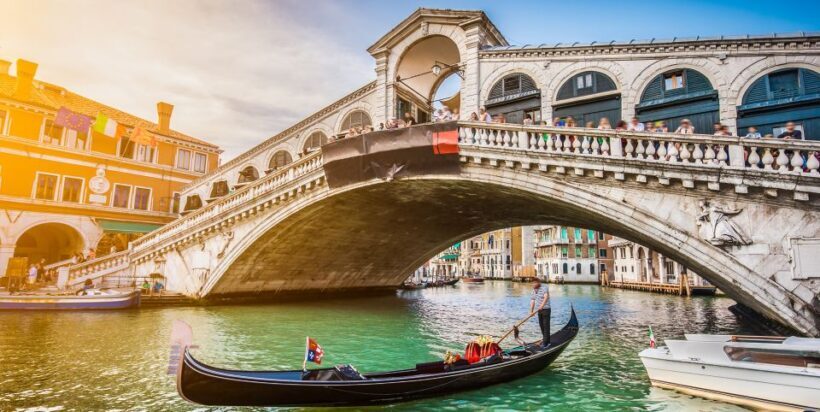 From Lake Garda: Full-Day Guided Group Tour of Venice - Transportation and Group Size