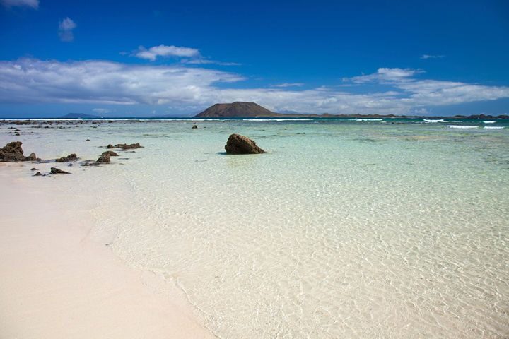 From Lanzarote: Round-Trip Ferry Transfer to Fuerteventura - An In-Depth Look at the Experience