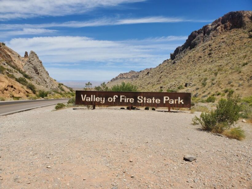 From Las Vegas: Valley of Fire Small Group Tour - Transport & Group Size