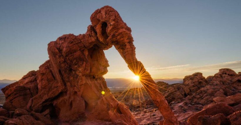 From Las Vegas: Valley of Fire State Park Tour - Petroglyphs and Ancient Artifacts