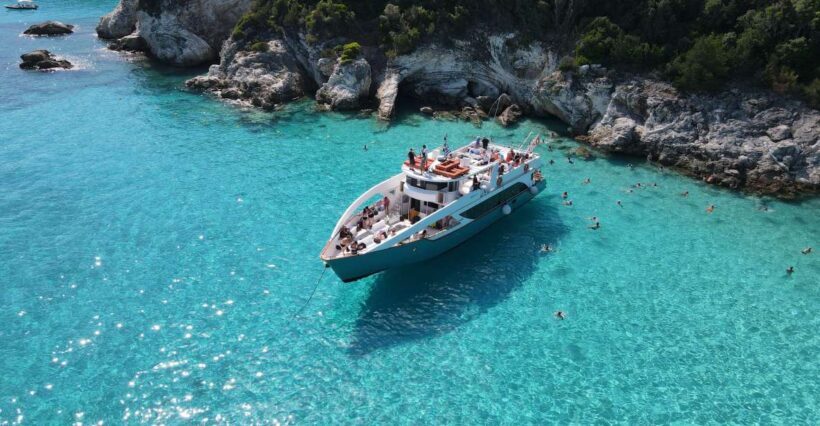 From Lefkimmi: Paxos, Antipaxos & Blue Caves Speedboat Tour - An In-Depth Look at the Speedboat Tour