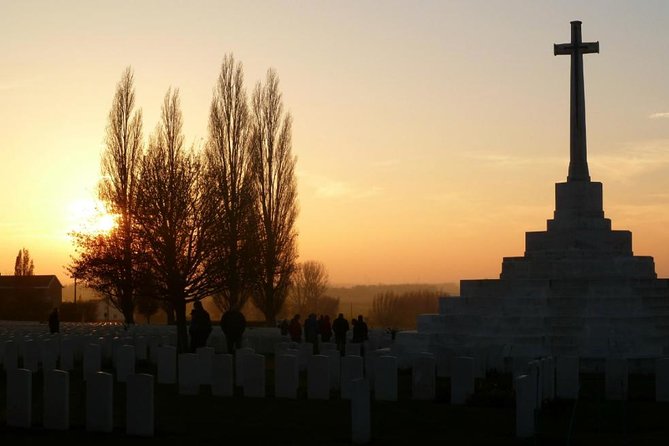 From LIlle or Bruges, Christmas Truce to Passchendaele Ypres 1 day WW1 private - Key Points