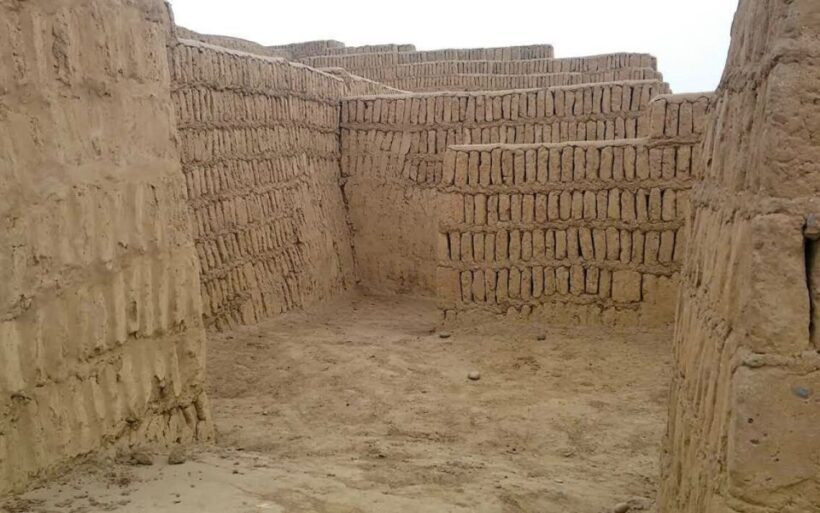 From Lima: Miraflores, Barranco & San Isidro Guided Tour - Key Points