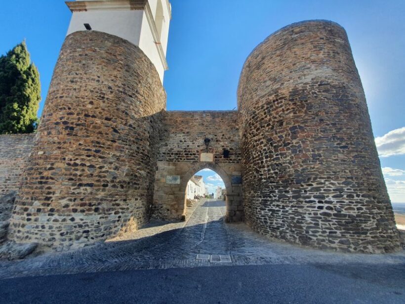 From Lisboa: Evora and Monsaraz Full-Day Tour - Potential Drawbacks or Considerations