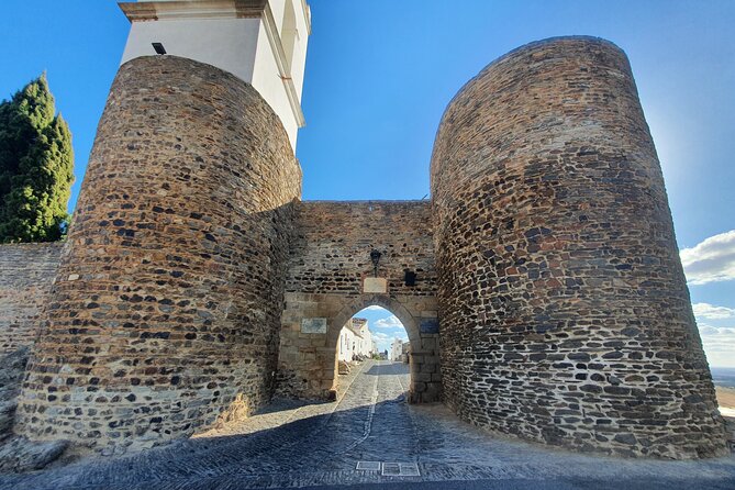 From Lisboa: Evora & Monsaraz Private Full Day Tour - The Sum Up