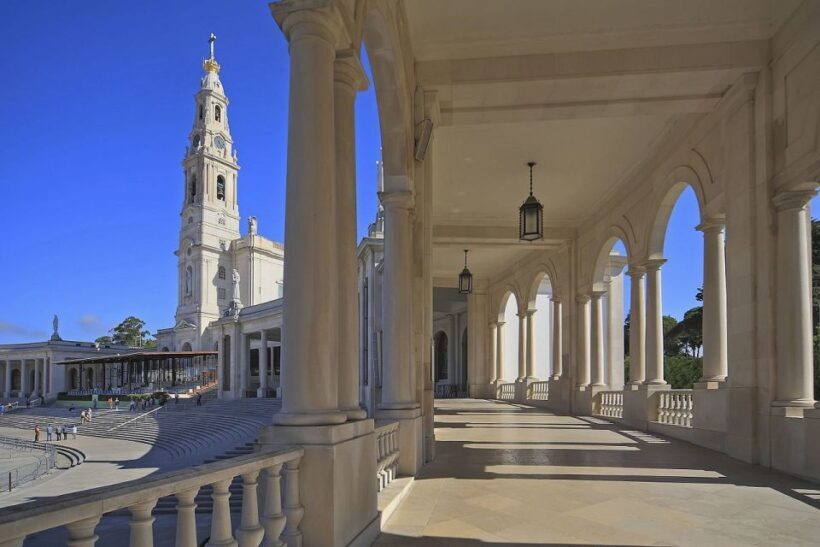 From Lisbon: Best of Fátima and surroundings Tour - Pass-by and Free Time