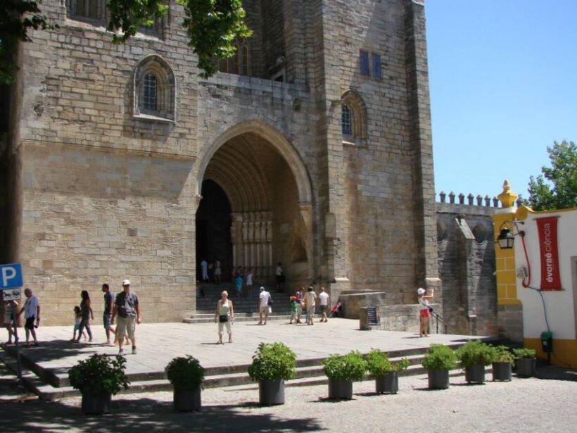 From Lisbon: Évora Wine & Heritage Tour - Exploring the Rich Heritage of Évora