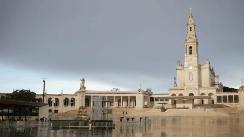 From Lisbon: Fátima, Aljustrel, and Óbidos Day Trip - The Journey Begins: From Lisbon to Fátima