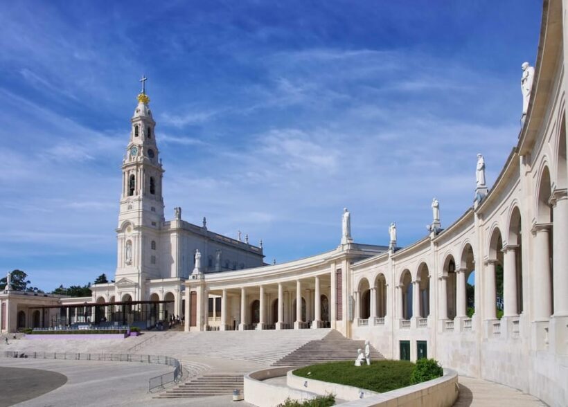 From Lisbon: Fátima and Óbidos Private Day Trip - Introduction to the Tour Experience