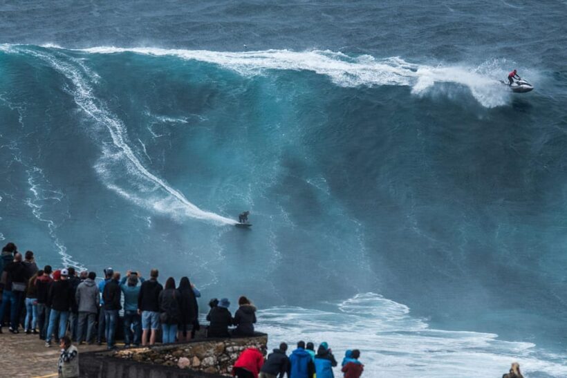 From Lisbon: Fatima, Nazaré and Óbidos Full Day Private Tour - Nazaré: From Sacred to Surfing