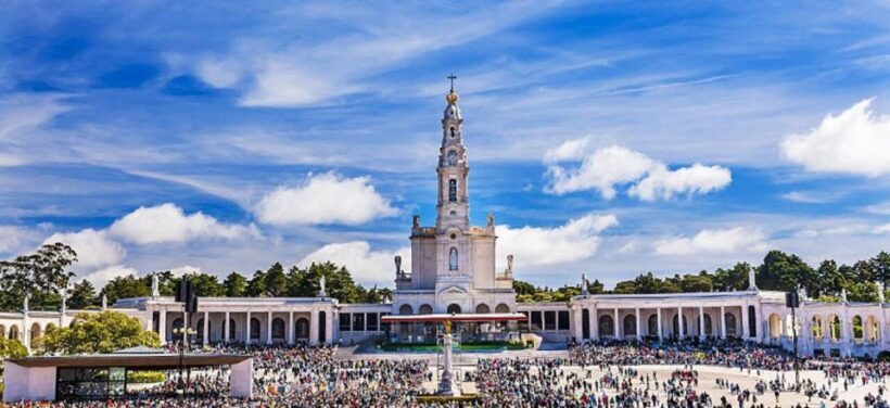 From Lisbon: Fátima, Nazaré, Batalha, and Óbidos Guided Tour - Fátima: The Spiritual Heart