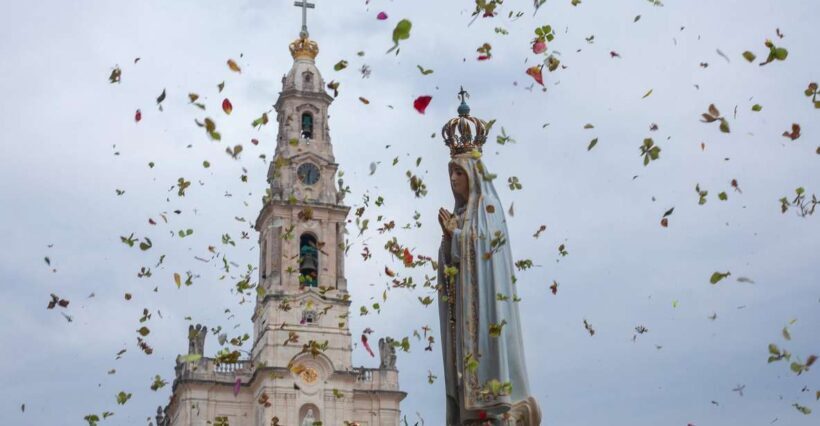 From Lisbon: Fátima, Nazaré & Óbidos Full-Day Private Tour - Exploring the Itinerary in Detail