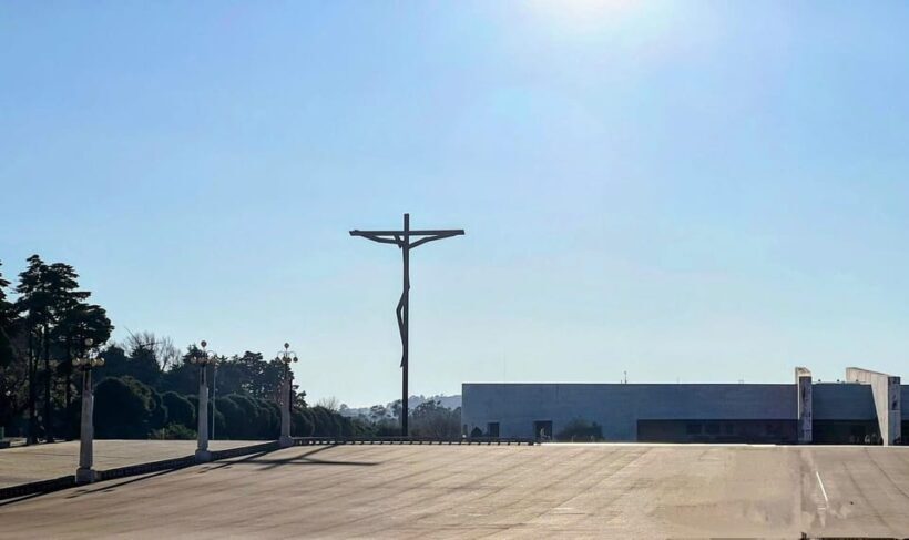 From Lisbon: Nazaré, Fátima, and Batalha Day Trip - A Practical Overview of the Tour