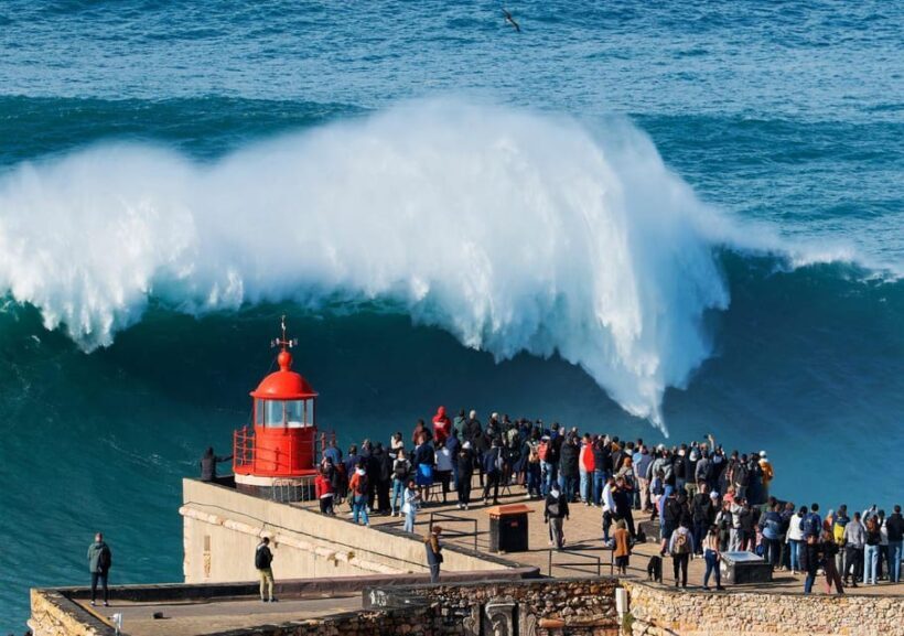 From Lisbon: Óbidos and Nazaré Guided Tour - Second Stop: Nazaré