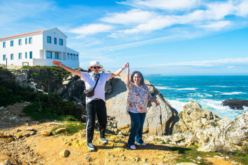 From Lisbon: Óbidos and Peniche Day Tour with Local Guide - Accessibility, Booking, and Practical Tips
