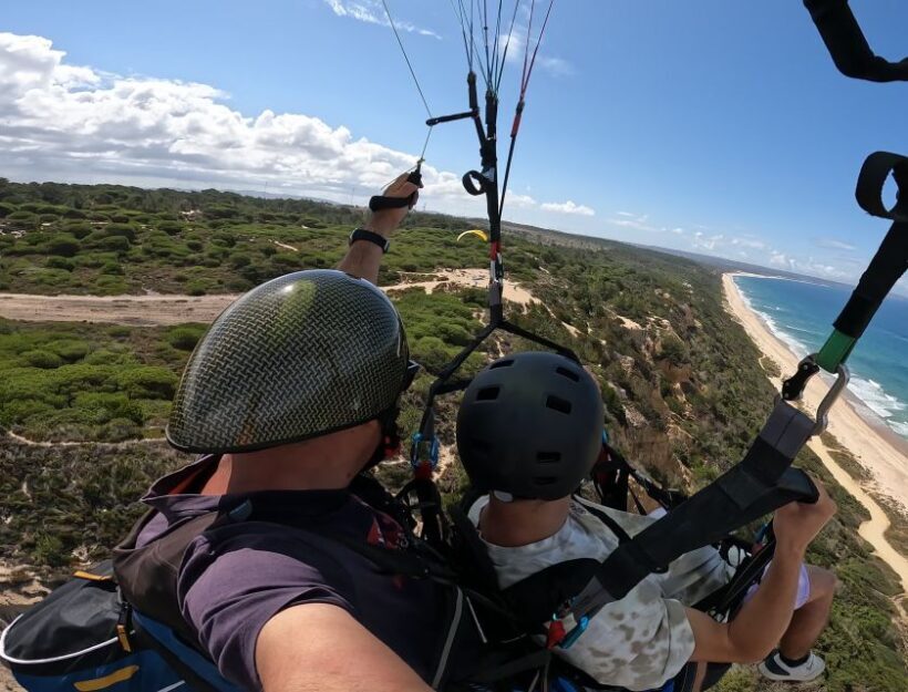 From Lisbon: Paragliding Pack (Flight+Video+Transportation) - FAQ