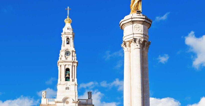 From Lisbon: Private Tour - Fátima,Batalha,Nazaré and Óbidos - Key Points