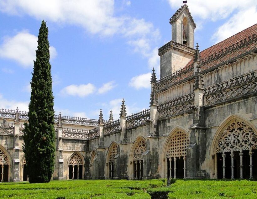 From Lisbon: Private Tour - Fátima,Batalha,Nazaré and Óbidos - FAQs