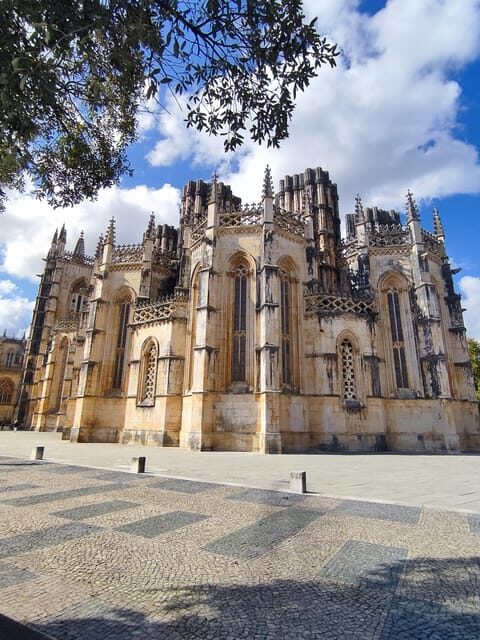From Lisbon: Private tour to Óbidos, Nazaré, Fátima, Batalha and Alcobaça. - The Sum Up: Who Should Book?