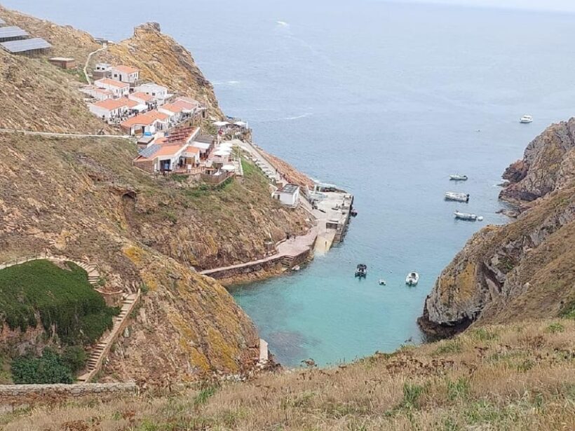 From Lisbon : Round trip to Peniche, Berlengas. - FAQ