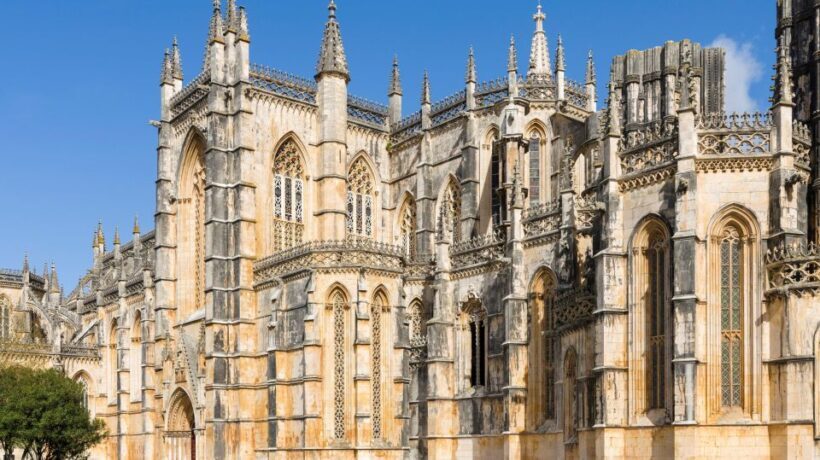 From Lisbon: Shared Tour to Fátima, Óbidos, Batalha e Nazaré - FAQ